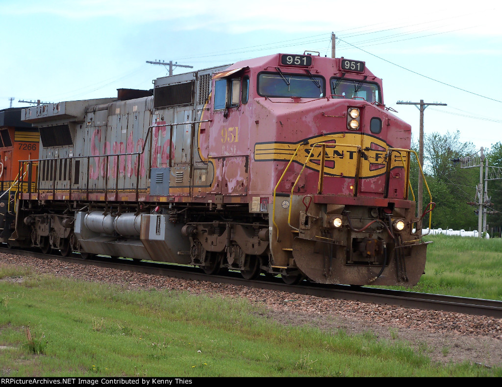 BNSF 951